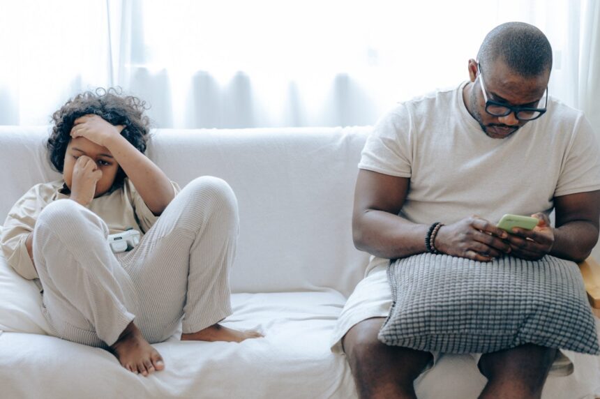 Should Parents Limit Their Use of Social Media - The Digital Parents