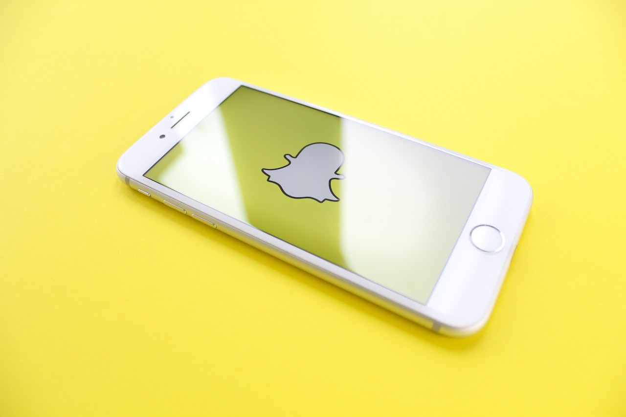 How to Block Inappropriate Content on Snapchat - The Digital Parents