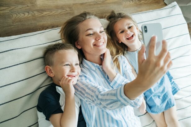 At What Age Should You Let Your Kids on Facebook - The Digital Parents