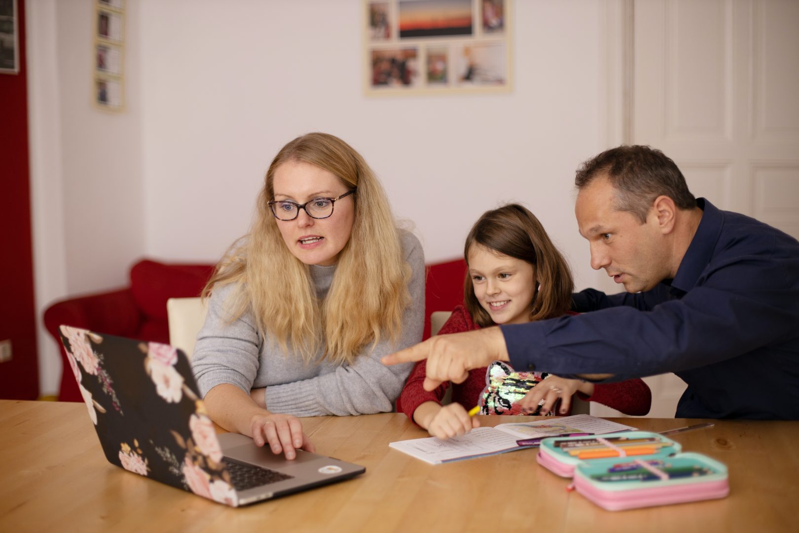 4 Types of Parenting Styles and Their Effect on Children - The Digital ...