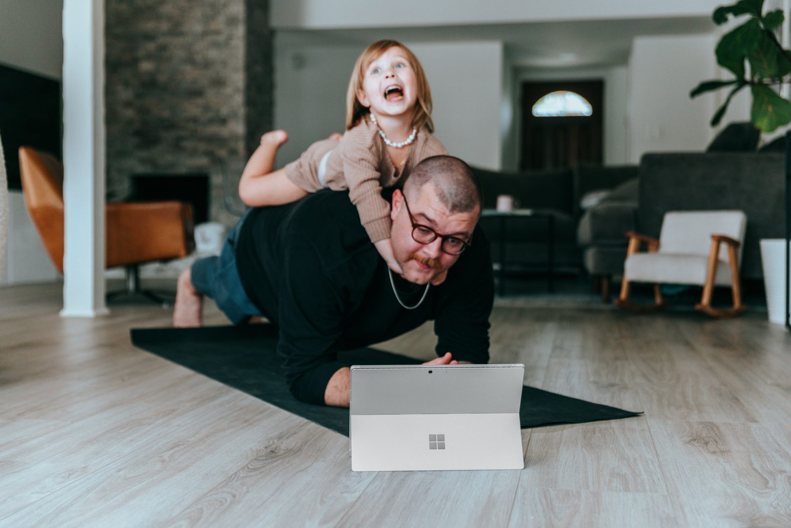 How to be a Tech-Forward Parent - The Digital Parents